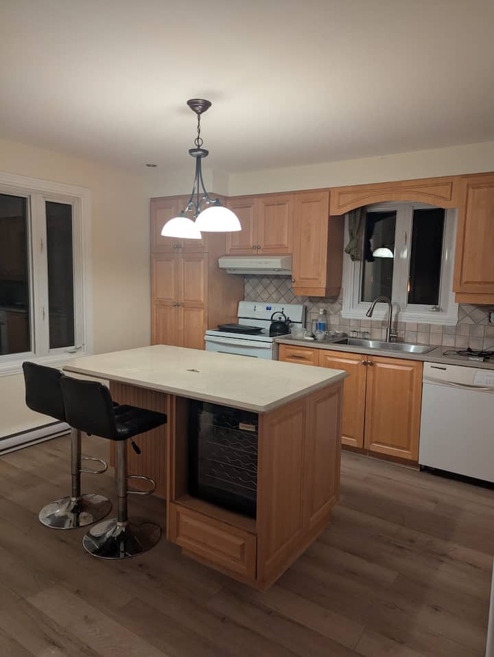 Long Term Rental Only! - Boucherville