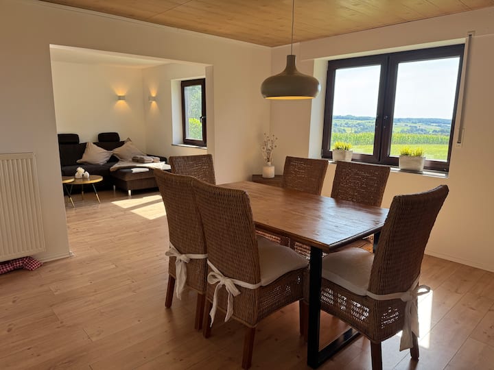 Frisch Renoviertes Landhaus In Idyllischer Lage! - Eitorf