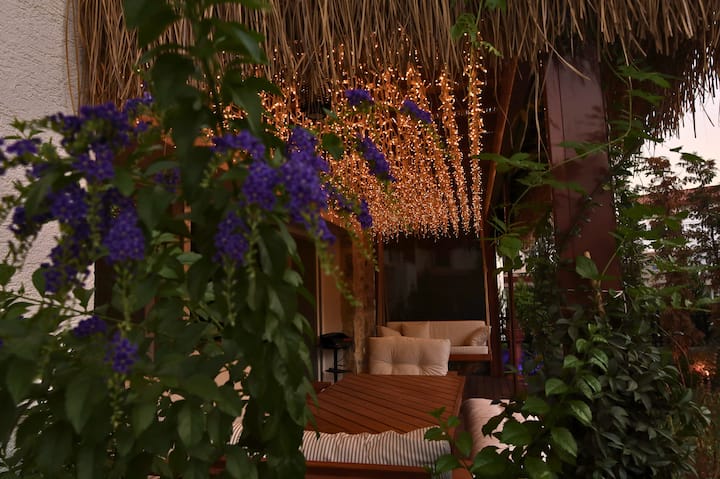 Bodrum'da Müstakil Havuzlu, Müştemilatlı, Eşyalı. - Milas