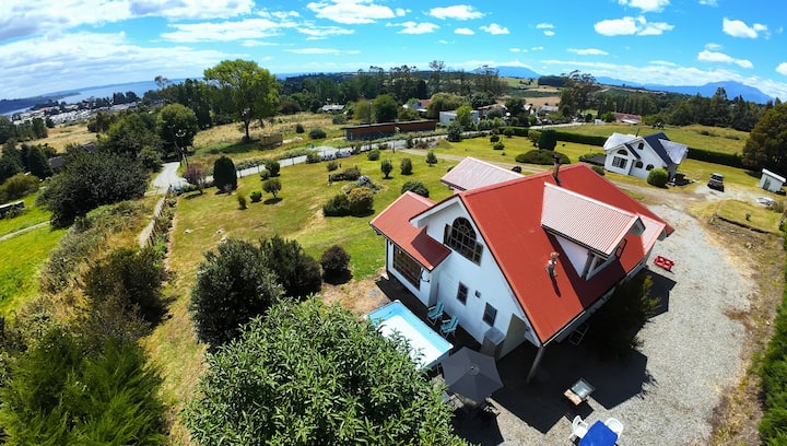 Beautiful House With View Of The Lake And Volcano - Puerto Varas
