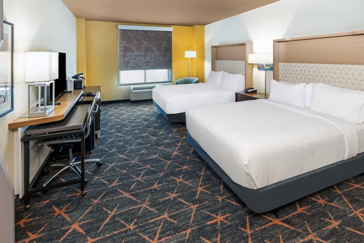 2 Beds Suite W/ Free Parking - Stillwater, OK