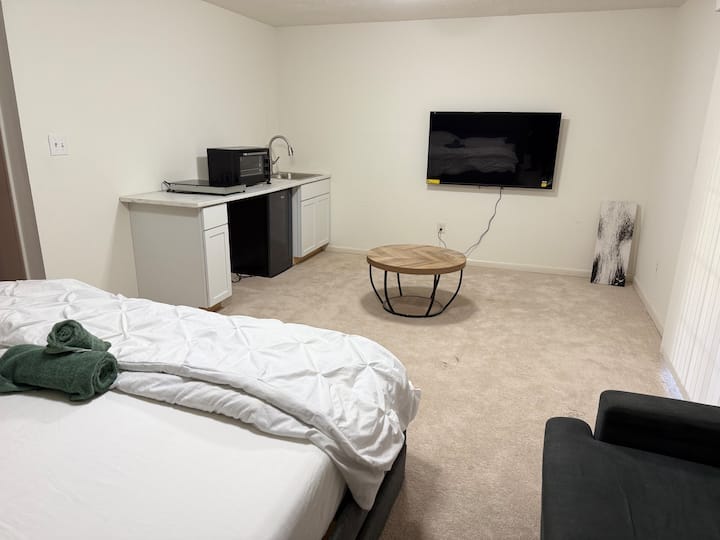 Basement Apartment In A Town House - Columbia, MD