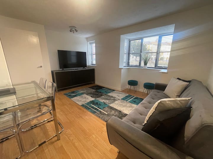 Welcome To Aligned Living - Chingford