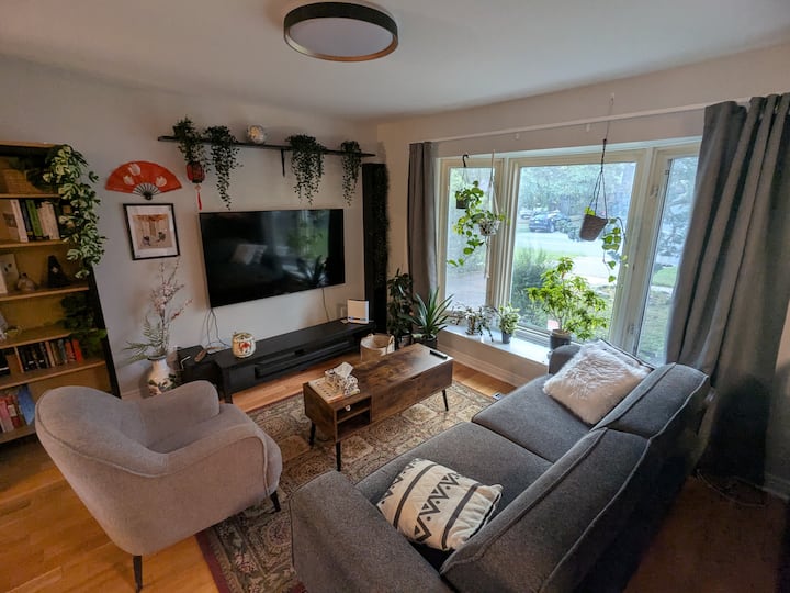 Cozy Home In North York - Markham