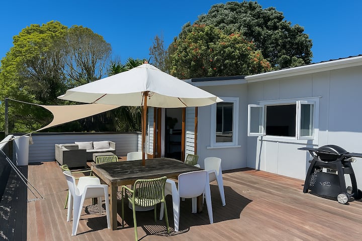 Modern Twist Of Coastal Comfort - For Groups - Raglan