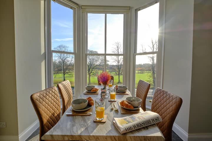 York Place - 2 Bed/2 Bath | Parking | Walk To Hcc - Harrogate