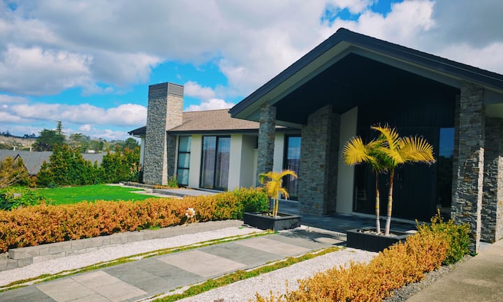Tranquil Family Retreat - Waiwera