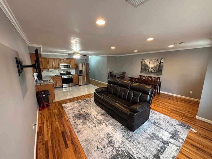 Relax And Enjoy Your Stay. - Newark