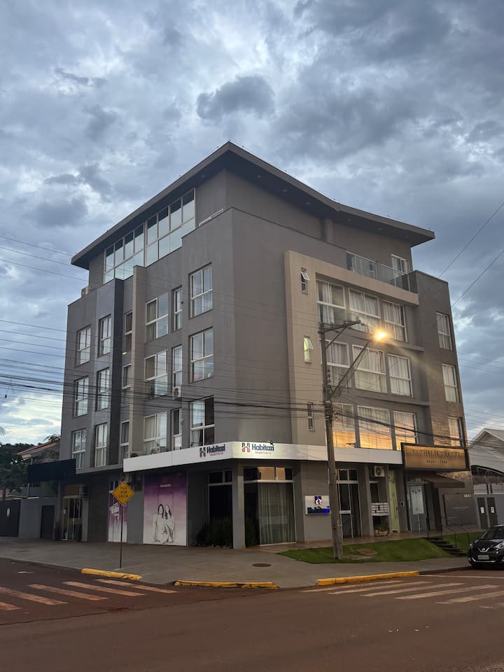 Apartamento Aconchegante No Coração Da Cidade. - Toledo
