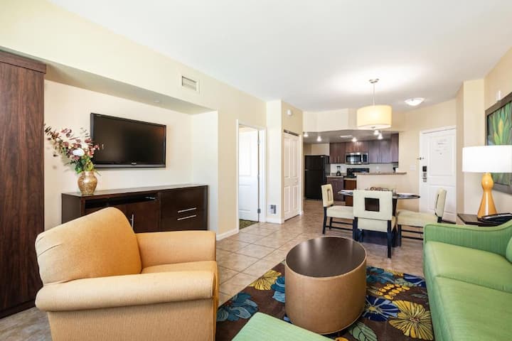 Las Vegas 2 Bedroom Condo Full Kitchen - Las Vegas