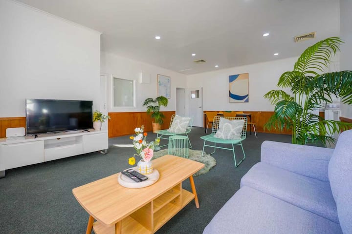 Classic 3-bedroom Home In Whangarei - Whangarei