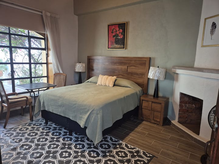 Mesones 2b "En El Centro De San Miguel" - Mexique