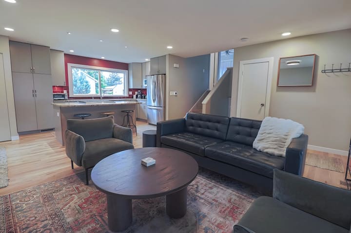 Renovated Boulder Home Steps To Trails - Boulder, CO