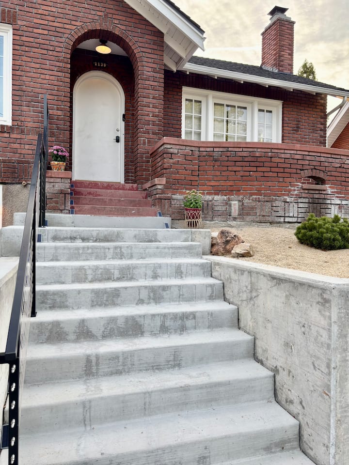 University Of Reno Gem - Reno