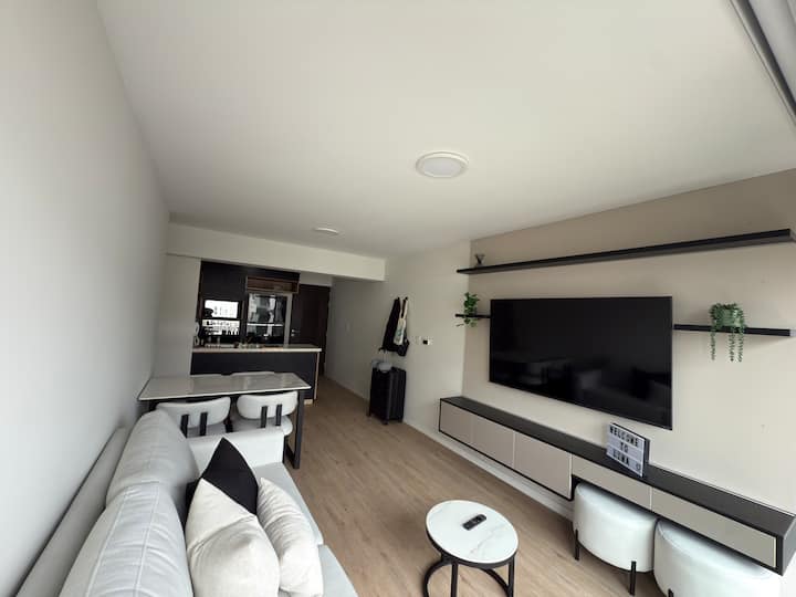 Modern 3br Apartment – Walk To Beach, Miraflores - Peru