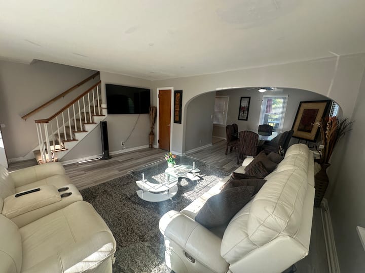 Avondale District Vacation Rental. - Canton, OH