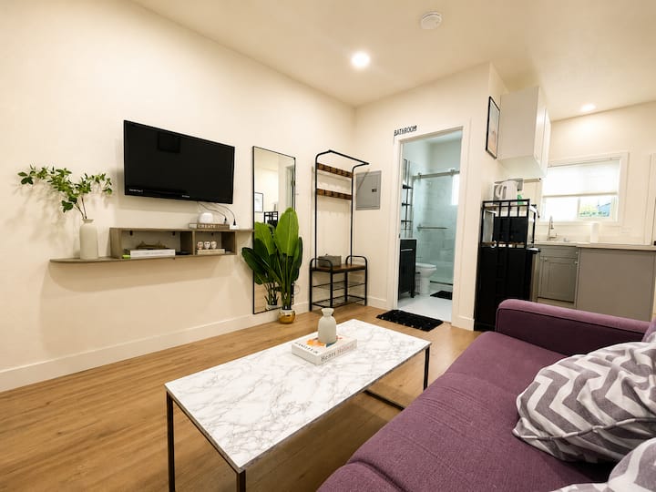Spacious Guesthouse - 45 Min To Sfo - San Jose, CA