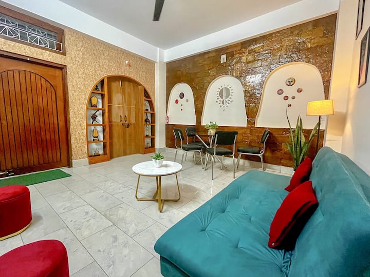 White Light Homestay - Guwahati