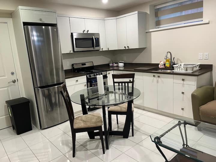 Totally Private Suite To Relax And Call Home. - Vancouver