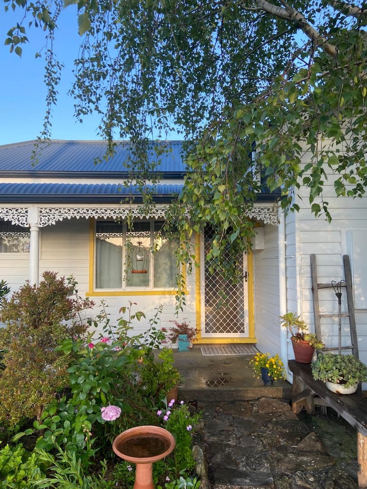 Birchmoore Studio - Penola