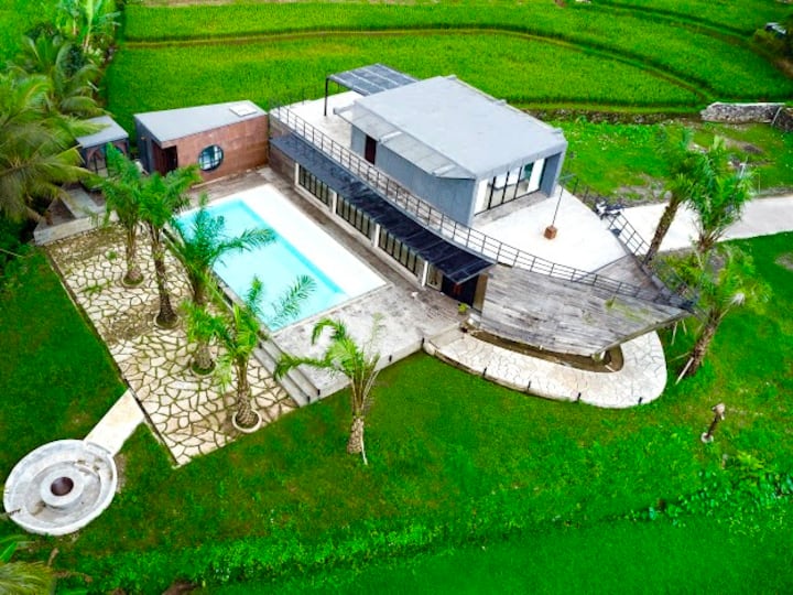 Luxury Ship Sailing Through The Rice Paddies 3 Bed - Bali