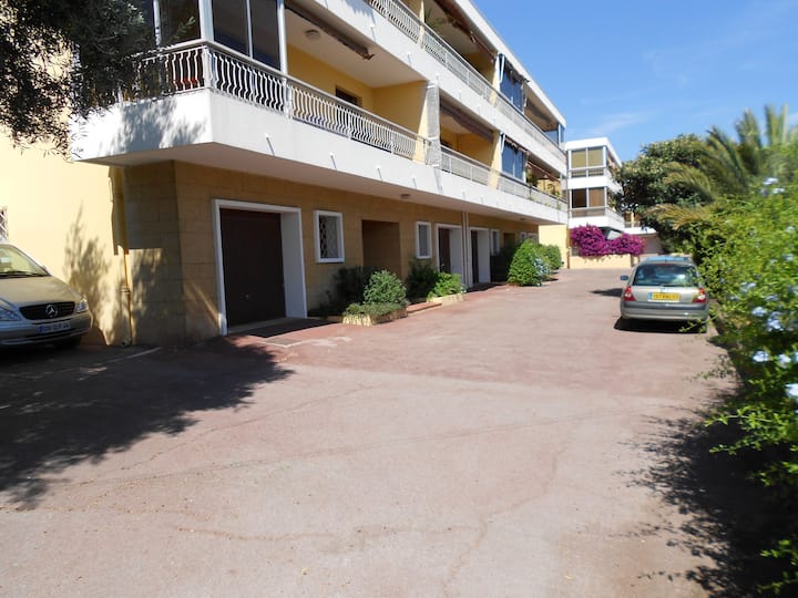 Petit Studio 4 P, Rdc, Pk Sécurisé, 12 Mn Centre - Sanary-sur-Mer