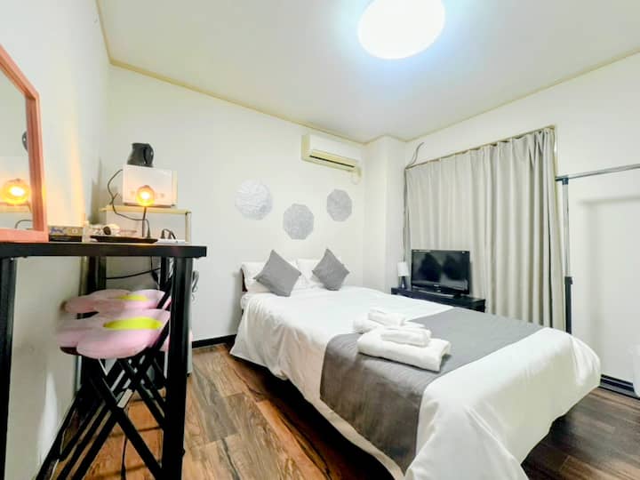 Ts25/dotonbori. 7 Minutes To The Station 1sdbed - Namba