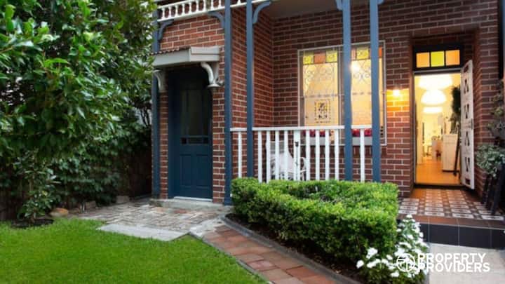 Three Bedroom Ground Floor Retreat In Manly! - Manly