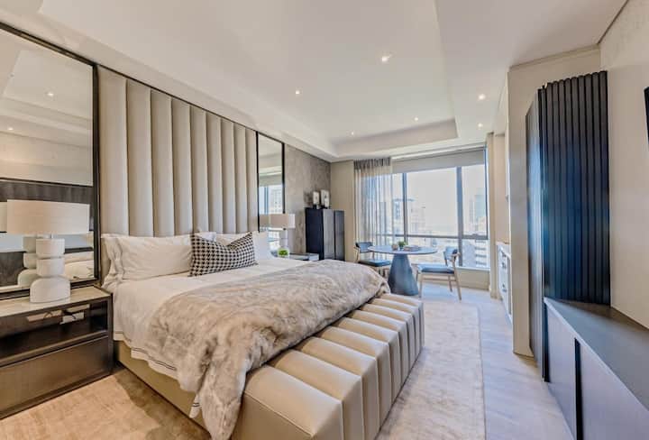 5* Executive Studio | Sandton's Luxury Stays - Sandton