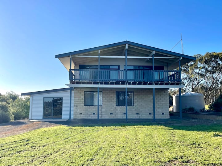 Bayview Heights - Kingscote