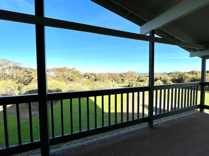 Bayview Heights - Kingscote