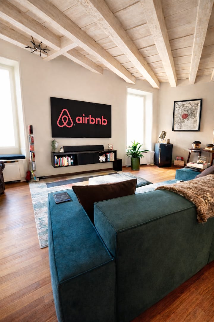 Appartamento Caldo E Luminoso In Pieno Centro - Brescia