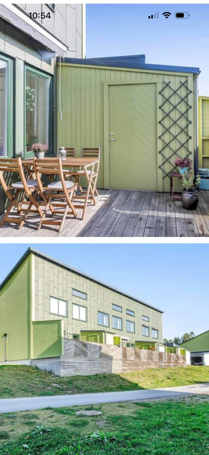 Ett Rum Med Loft, Eget Badrum &Toa Eget Vardagsrum - Uppsala