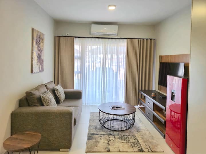 Gated Suite | Pool | Parking | Netflix | Near Mall - Gaborone