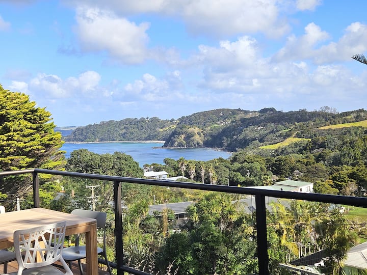Tree House At Matheson's Bay, Leigh - Omaha River