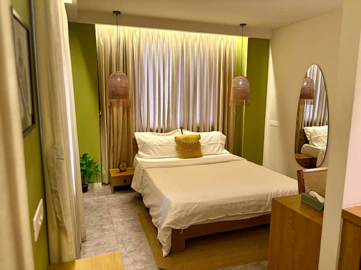 The Suite Room 4 : By Omah - Pune