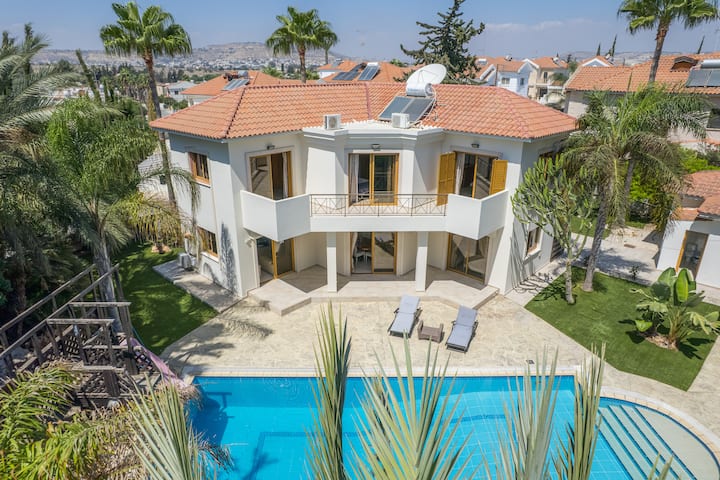 Blue Pearl Villa - 6 Bedroom - Larnaca