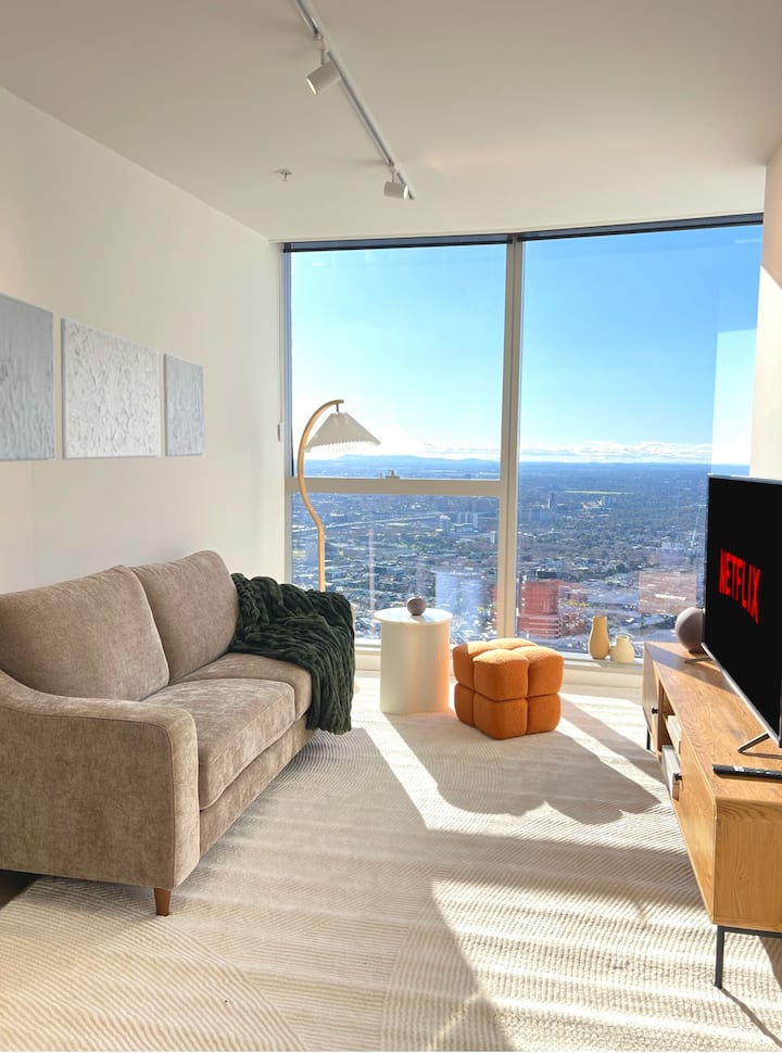 High-rise Comfort 2b2b With Unmatched Cityscape - Melbourne