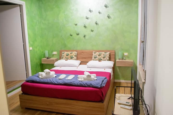 Bilocale Indipendente A Pochi Passi Dalla Clinica - Piacenza