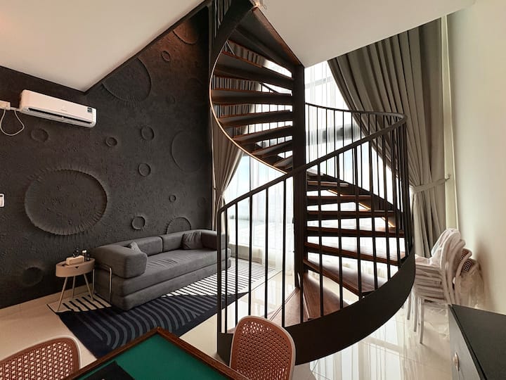 Moon Designed Duplex | 4-6pax | High Floor Seaview - Malacca