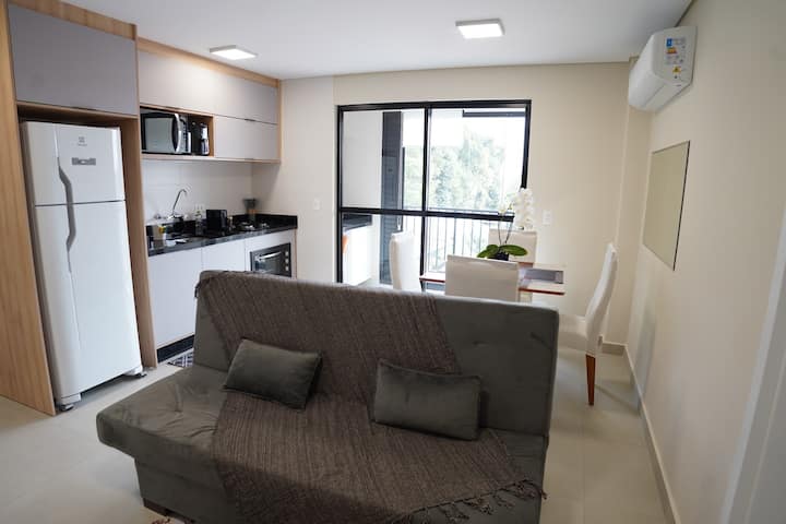 Apartamento Com Vista Ensolarada - Curitiba