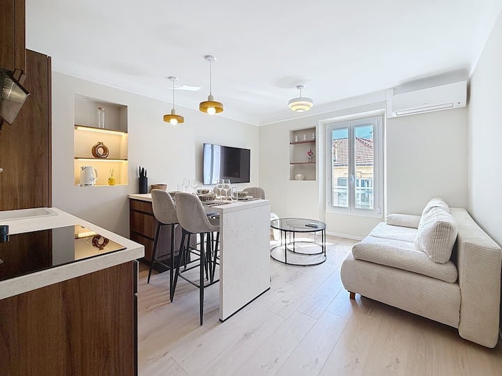 Plein Centre De Cannes - 2 Pièces Moderne Rénové - Cannes