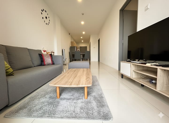 Princeton Suites 3br 2bh Apartment Near Airport - Sarawak