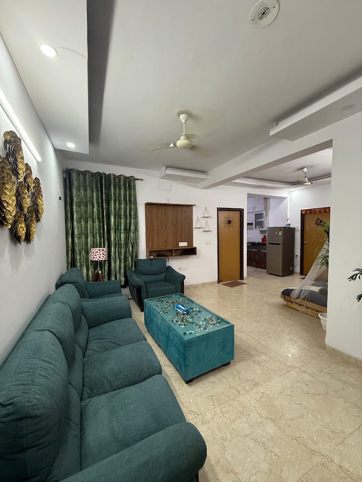 Luxury Spacious 3bhk Flat - Ghaziabad