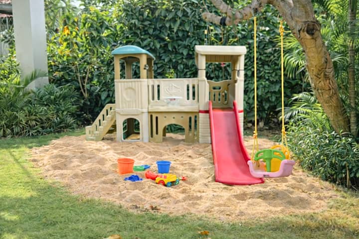 Family Villa Sanur | Pool Fence • Kids Playground - Sanur