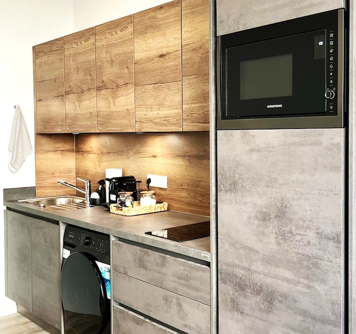 Stylish, Fully Refurbished Apartment - Donaustauf