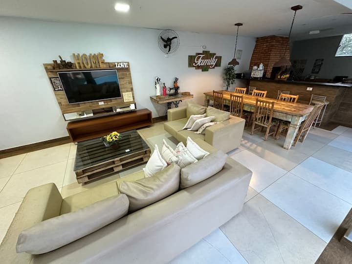 Casa  Com Edícula E Piscina Próximo A Itaipu E Py - Foz do Iguaçu