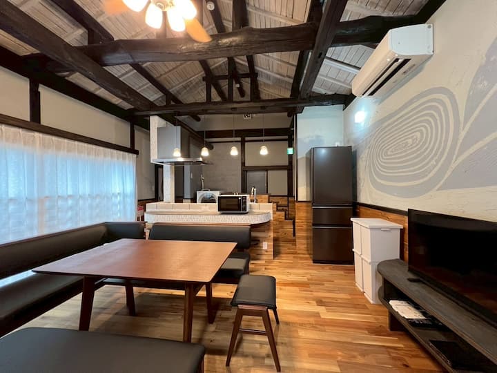 創業70年を超える銭湯(文化湯)の民泊が誕生！
多数テレビ放映！
駅から徒歩約10分でアクセス良！ - 야마구치현