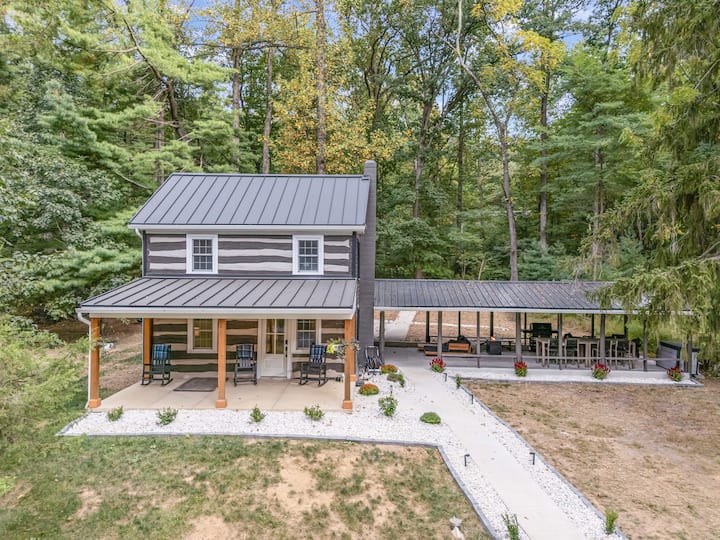 Civil War Cabin + Optional 4-person Camper - Carlisle, PA