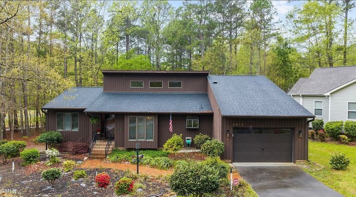 Peaceful Escape In Gated Golf Community - Broadway, NC